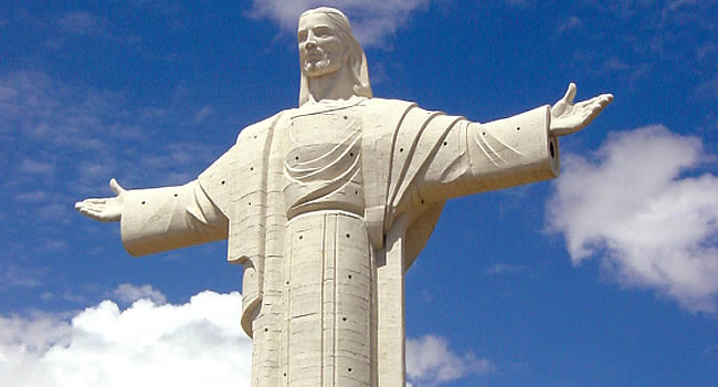 Cristo de la Concordia | Información turística | boliviaentusmanos